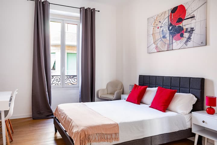 Apartment 12 Min Duomo Metro • 2bedroom 2bath - Milan