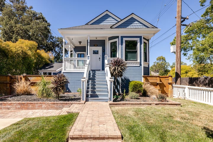 2 Bedroom Home: Walking Distance Uc Davis Hospital - Sacramento, CA