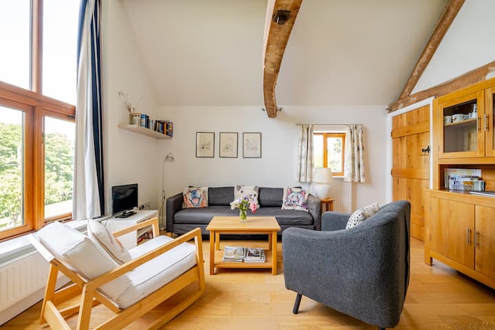 Fab Pet Friendly Two Bed Apartment - Worcester