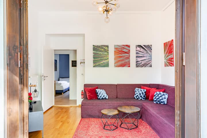 Design Flat, 6 Rooms, 3 Bath - Kreuzberg