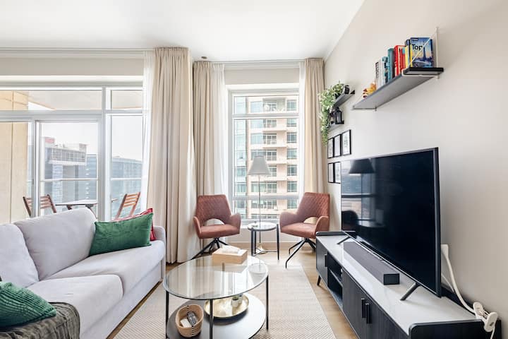 Luxurious Large Apartment In The Center Of Dubai - Dubai