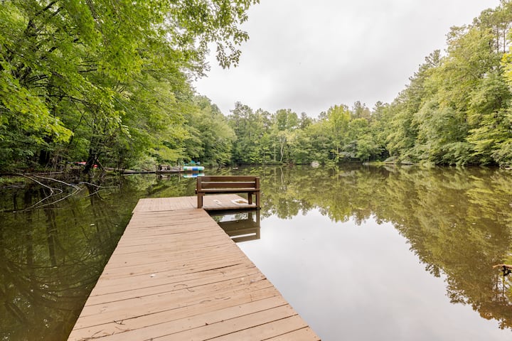 Lake House | Arcade + Yard Fun | Near Stone Mtn - Snellville, GA