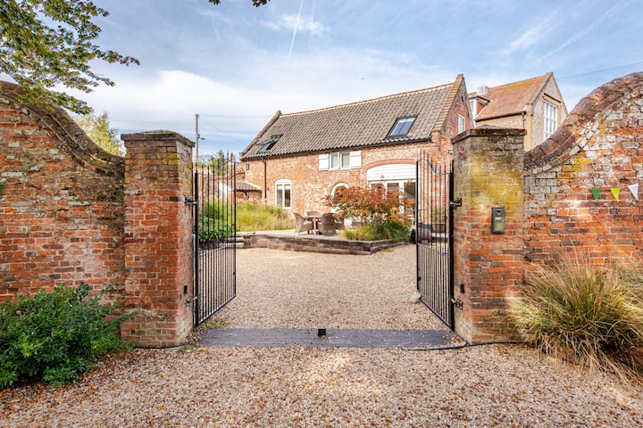 Nelson's Secret At Marsh House - Wells-next-the-Sea
