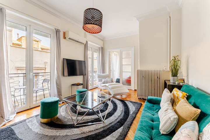 Bright 3br Apartment, Prime Central Location - Atenas