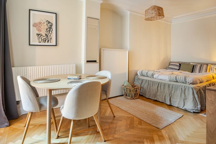 Cozy 25 Sqm Apartment In Stockholm's Old Town - Estocolmo