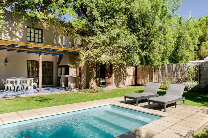 Casa La Yaya Chacras De
Coria - Argentina