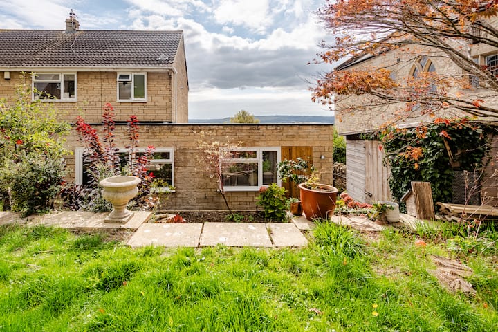 High Oaks Flat - Stroud