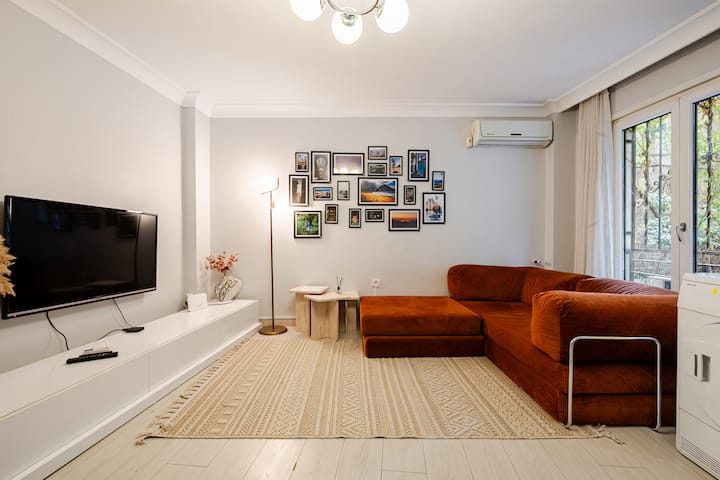 U1 – Stylish 2br With Private Garden & Bbq - Istanbul