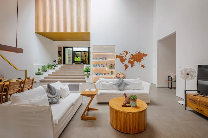 Elegant Minimalist Villa In Mega Mendung, Bogor - 