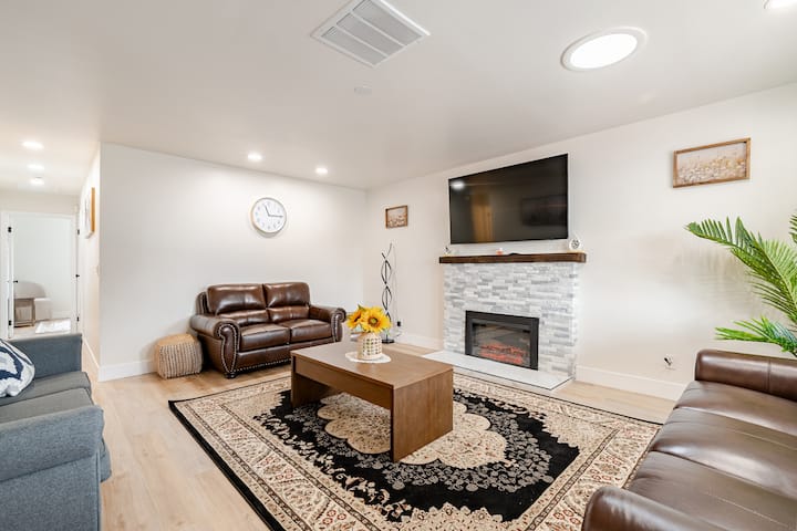 Relax & Entertain Marina Luxury Home Str25-000050 - Marina, CA