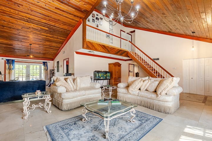 M&t Luxury Bnb - Plantation, FL