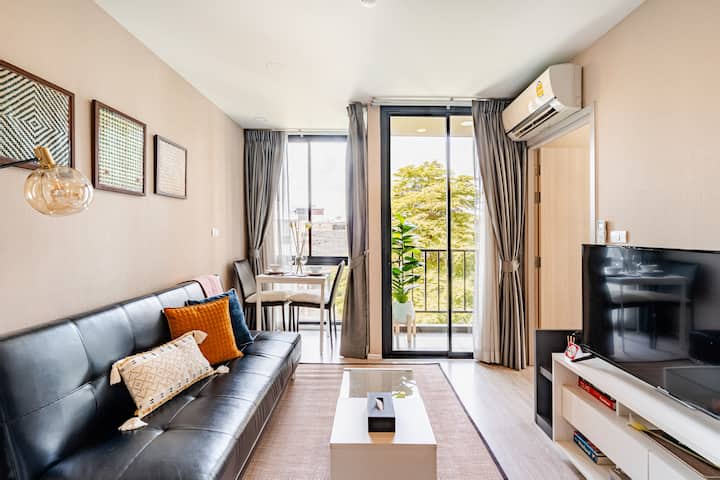 Urban Cozy Nimman – New Design 1br Spacious Corner - Chiang Mai