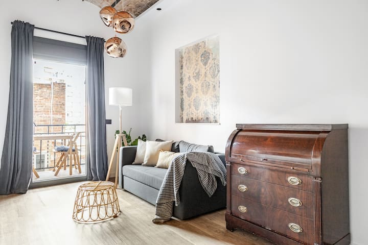 Nomads In Montjuic Park - Barcelona