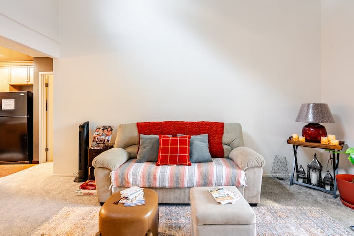 Clean & Cozy Condo - 15 Minutes To Gateway Napa - American Canyon, CA