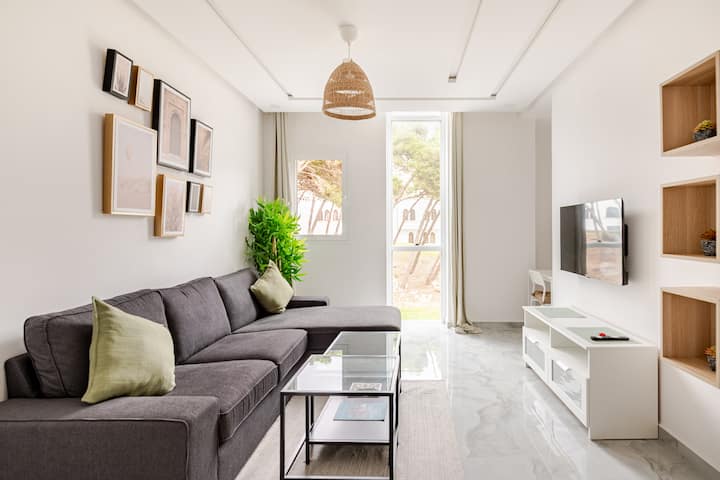 Luxury Apartment Next To Grand Socco & Iberia - Tangier