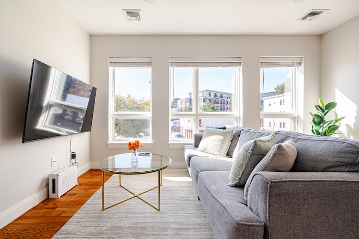 Luxury24.6 - Boston Landing - Allston Yards - Boston, MA