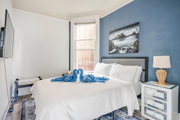 Entire 2-bedroom Flat In Vibrant Mission District - San Francisco, CA