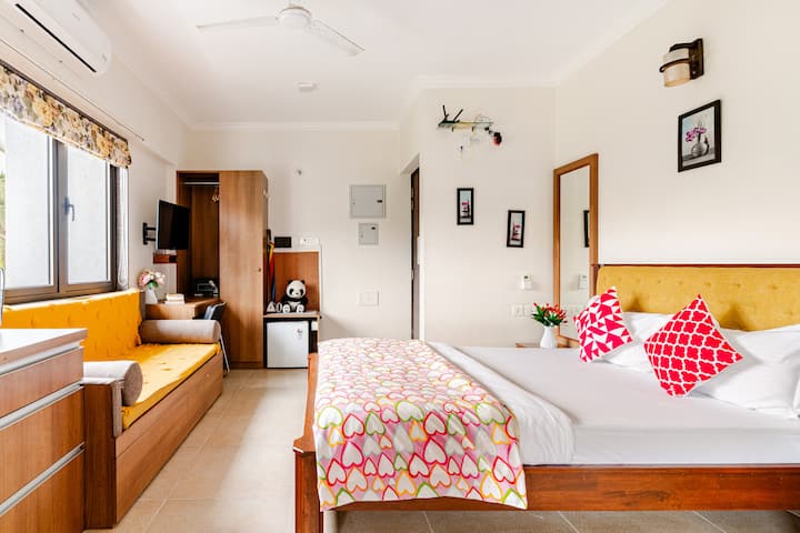 Stylish Studio With Pool, Gym, Sauna & Jacuzzi - Goa