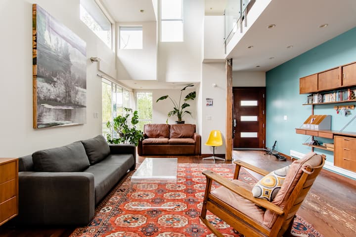 Spacious North Berkeley Room W Bath - Berkeley, CA