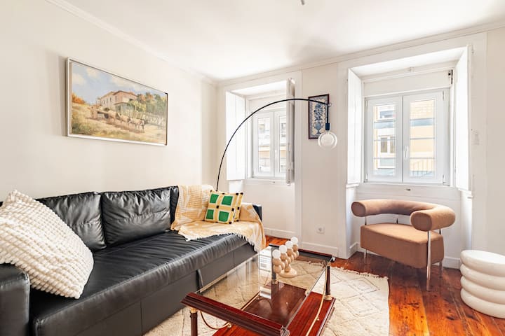 Quiet 2-bed Flat In The Centre Of Lisbon - Campo de Ourique