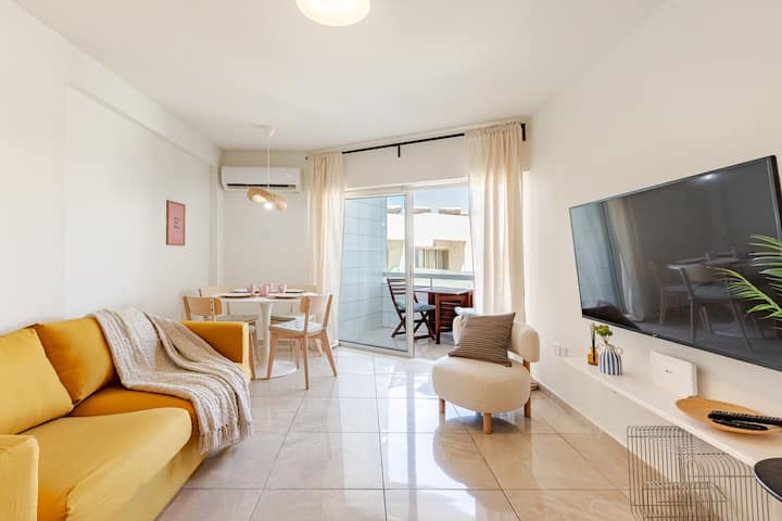 Kastella Blue Beach Apartment - Larnaka