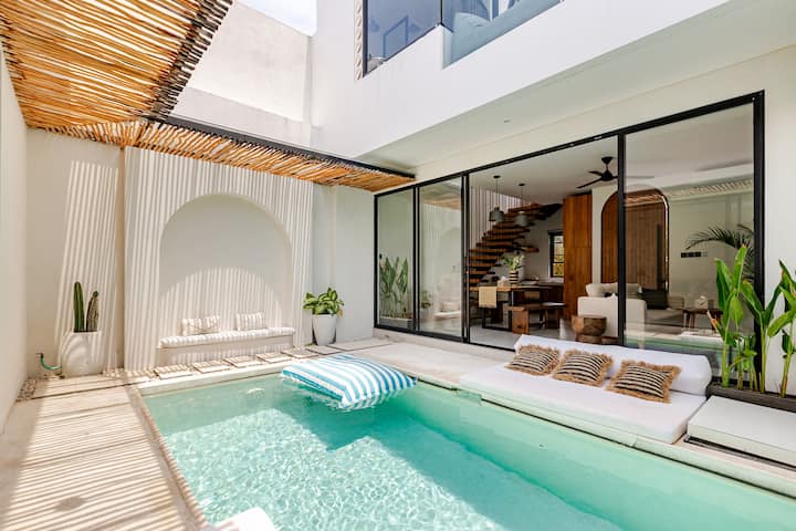 Sunny, Quiet, W/pool, 8 Min To Batu Bolong Beach! - Australia