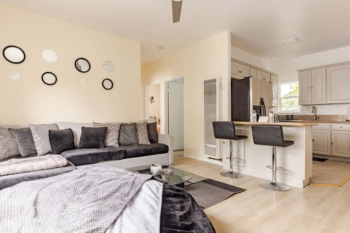 Historic Soul Modern Comfort, Welcome To Dalton! - Los Angeles, CA