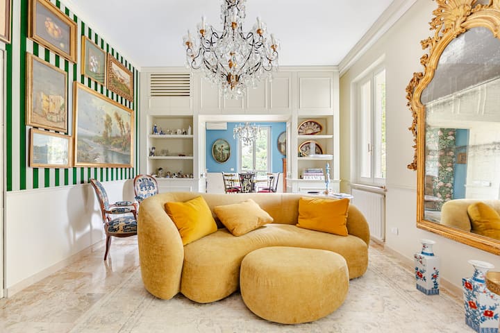 Lusso A 360º Su Verde Nel Centro Storico. - Italy