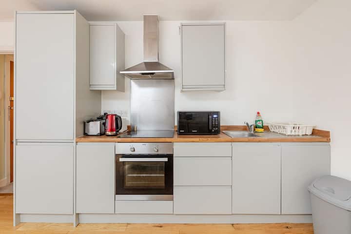 Modern 1-bedroom Flat In Se18 10 Mins To O2 - Woolwich