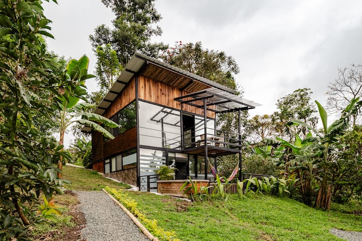 Cabaña Tinto: Naturaleza & Cascada - Filandia