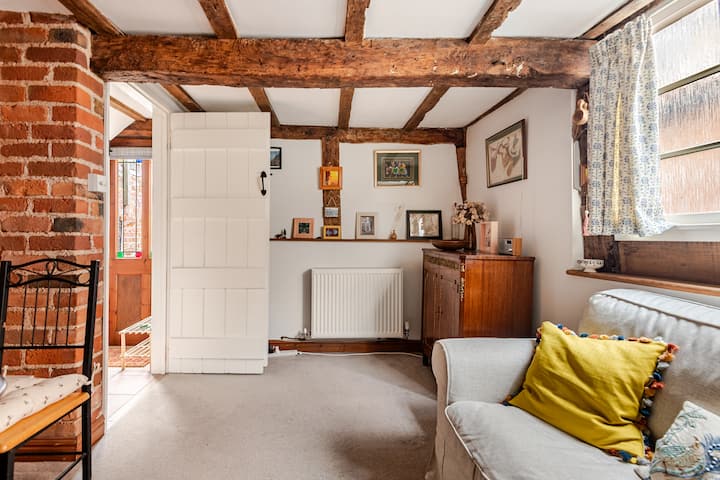 Quaint Cottage In The Heart Of The Cotswolds - Tewkesbury