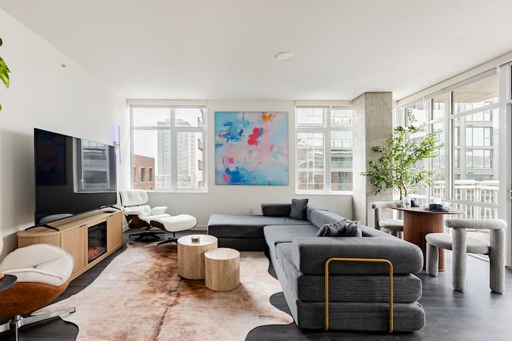 Sky To Summit Penthouse Central Denver Easy Access - Denver, CO