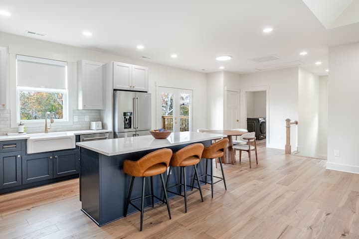 Padilla Luxury Guesthouse - Knoxville, TN