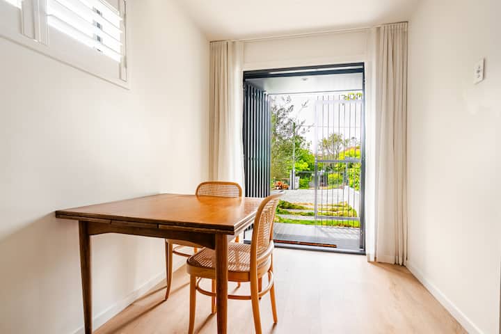Stafford Heights Studio Apartment - Brisbane