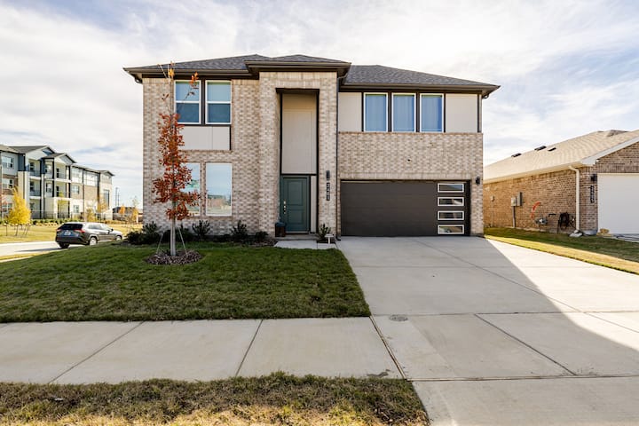 Stay With Waan’s House - Arlington, TX