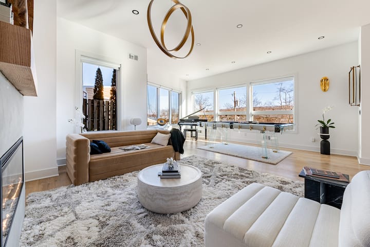 Modern Lakeview Home With Private Dock, Sleeps 5 - Lake Hopatcong, NJ