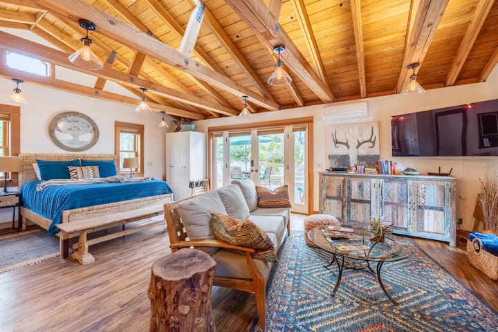 Spacious, Private Mt. Helix Country Style Studio - 泉谷