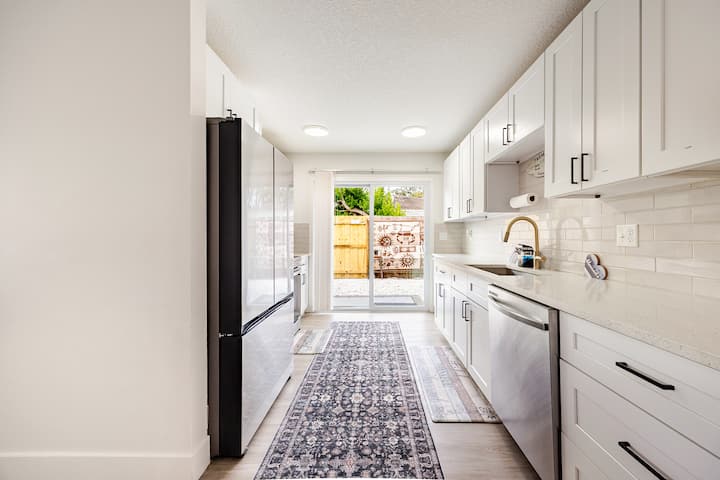 Brizzymodern- Near Park Ave • Free Breakfast Items - 윈터파크