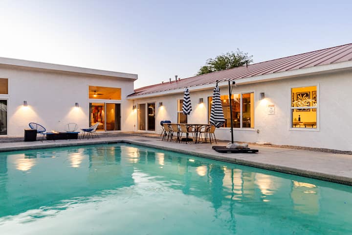 Cozy Dessert Getaway | Pickleball• Pool• Golf• Spa - Palm Springs, CA