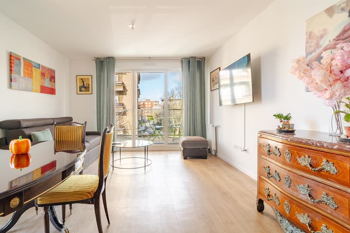 Executive Apartment, Confortable à 10 Min De Paris - La Courneuve