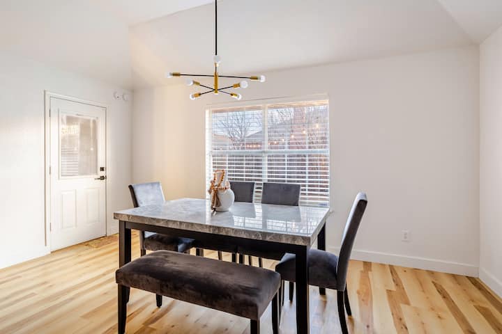 Luxury Nest Be Aimet - Edmond, OK