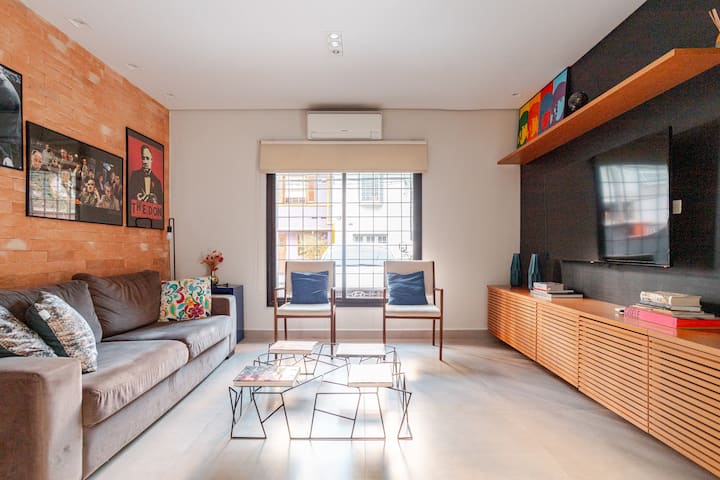 Casa Charmosa Com Serviço No Coração Do Itaimbibi - São Paulo