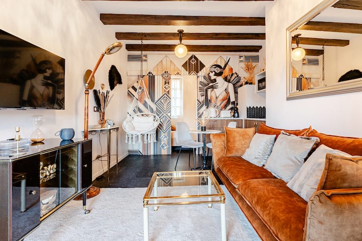 Love Room Art Déco "Mademoiselle Coco" Vue Château - Annecy