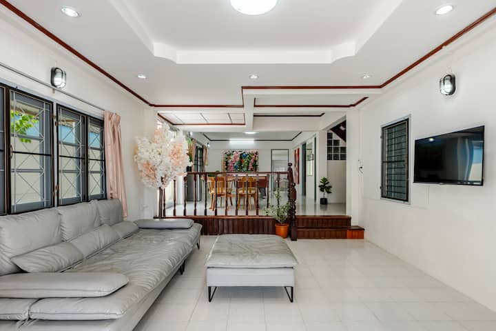 Villa Mayfair 4 Bedrooms Sea View With Pool Table - Phuket district, Thailand
