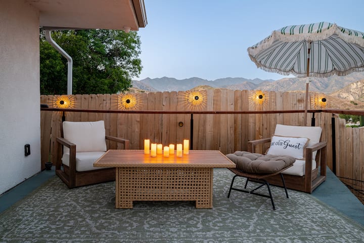 Mountain-view Retreat With Deck & Workspace - Los Angeles