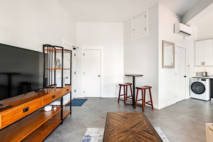 Race Street Retreat - Lake Warren, PA