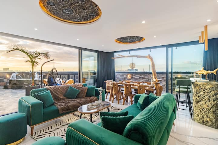 Penthouse Rooftop Avec Jacuzzi Vue Mer & Hassan Ii - Casablanca