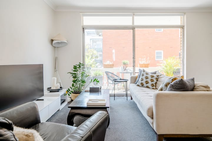 Lovely Bedroom In Eastern Suburbs. - Coogee