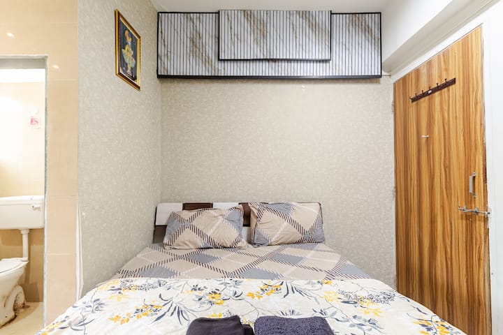 407, Small Budget Studio I Near Andheri Station - Mumbai