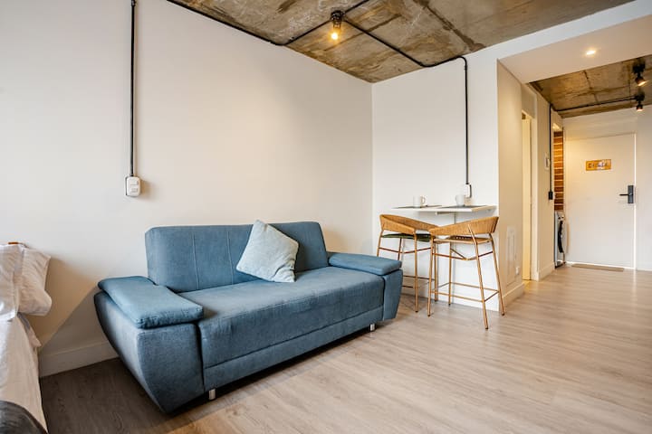 900mb,downtown, Museums, Washer-dryer, Restaurants - Colombia
